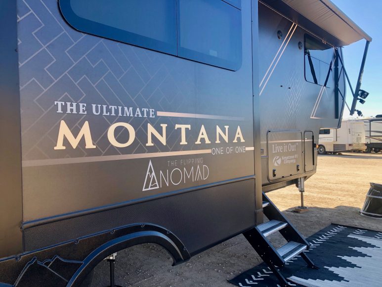 Flipping Gorgeous! Modern & Chic RV Remodel - Vagamom